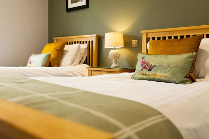 Twin Ensuite At Rufford Arms Hotel - Ormskirk