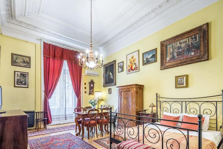 Jozsef-corvin Central - Boedapest