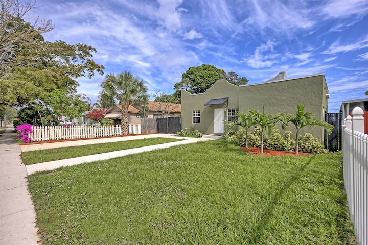 Spacious Designed House -Palm Wave Stays - West Palm Beach, FL