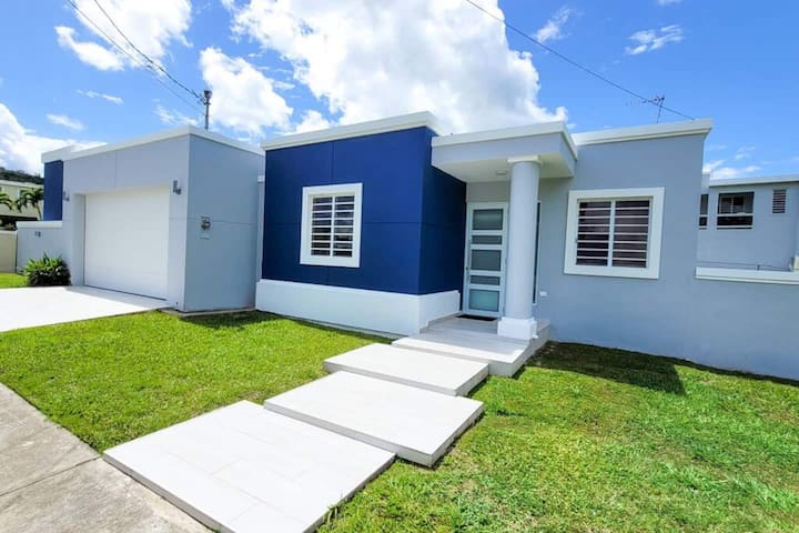 Pool Table-domino- Family Fun-lina's House - Gurabo