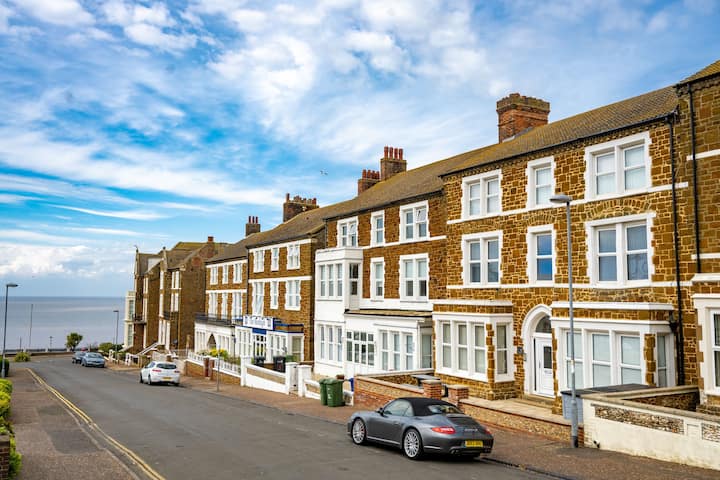 Blue Skies Apartment - Hunstanton