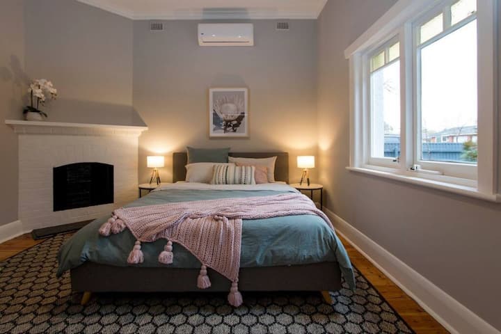 Eaton Cottage: Charming Hideaway Near Cafés & Cbd - Adelaide