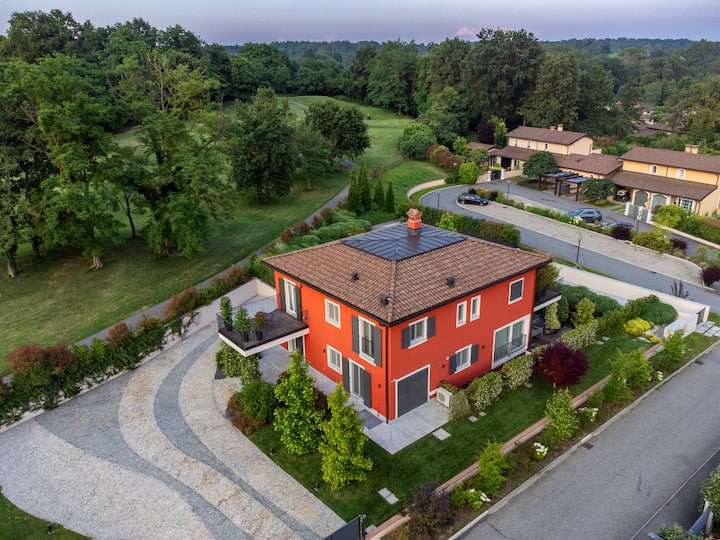 Luxury Golf Villa - Borgomanero
