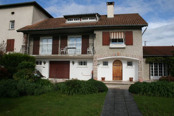 1 Bedroom House 20min Walk To Centre In Tournus - Tournus