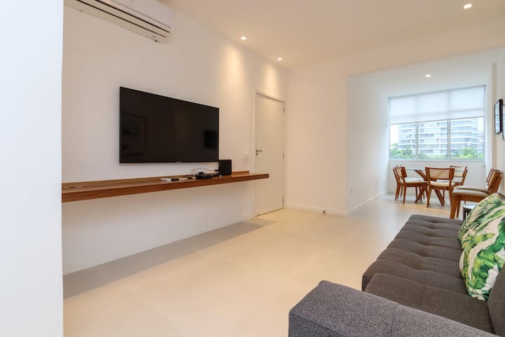 Ata302| Apartment Near Leblon Beach - Brazil