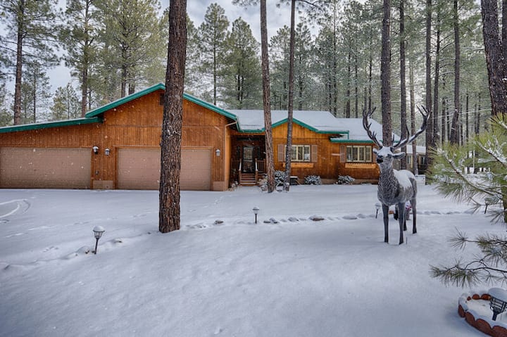 Mark Twain Cabin In The Pinetop Country Club - Pinetop-Lakeside, AZ