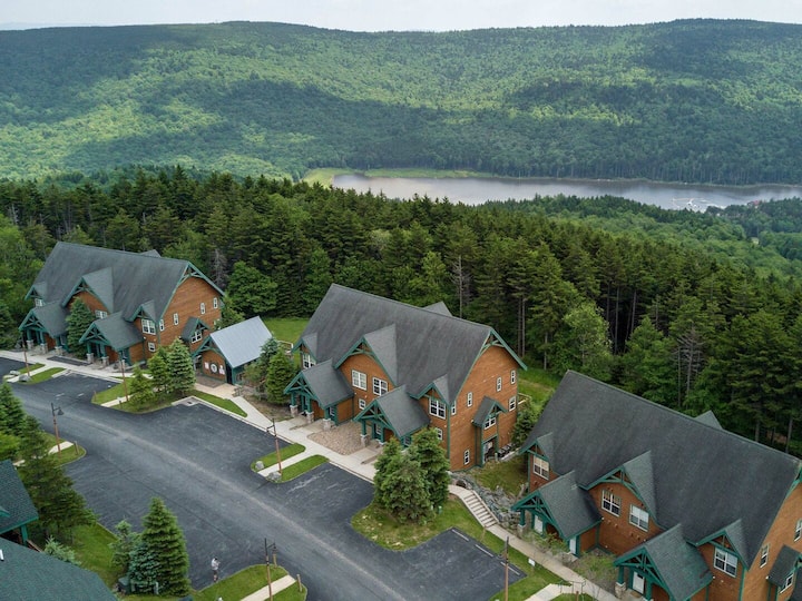 Camp Four 23:pet Friendly, Slope Side - Snowshoe, WV