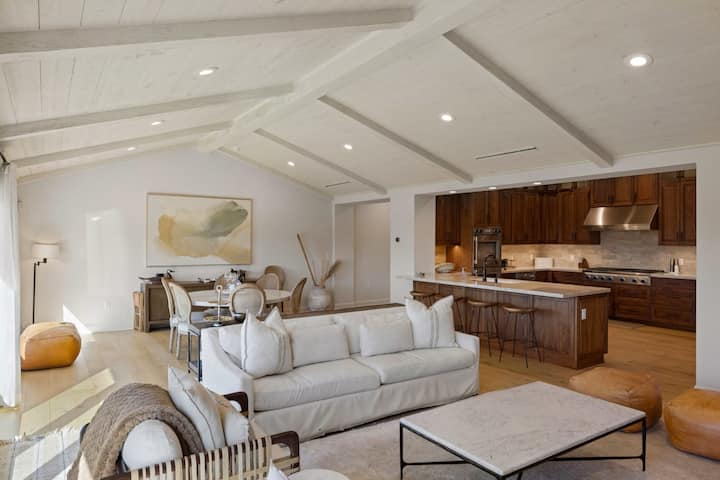 Casa Del Sol: New Three Bed 3 Bath Overlooking Mpc - Big Sur, CA