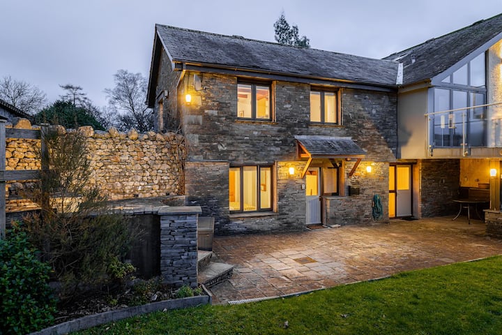 Hilltop At Troutbeck - Quality Rural Retreat For 4 - Ambleside