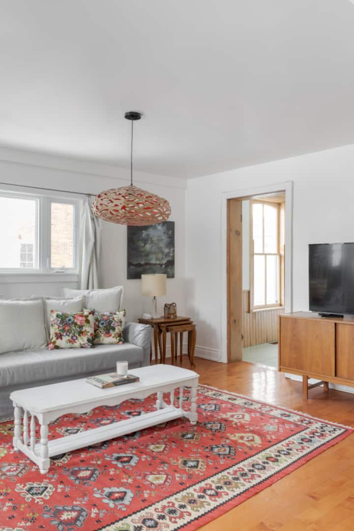 The Harrison | Loft | 1 Bedroom Steps To Picton - Picton