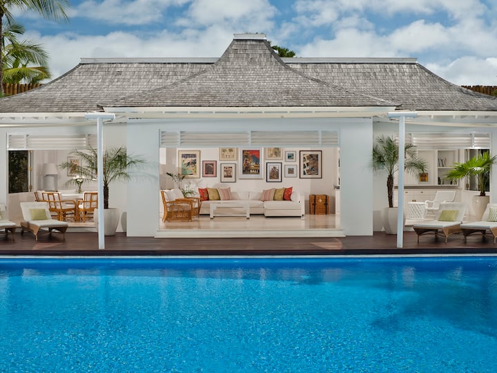 Modern Seminyak 4br Family Retreat — Pool & Chef - Seminyak