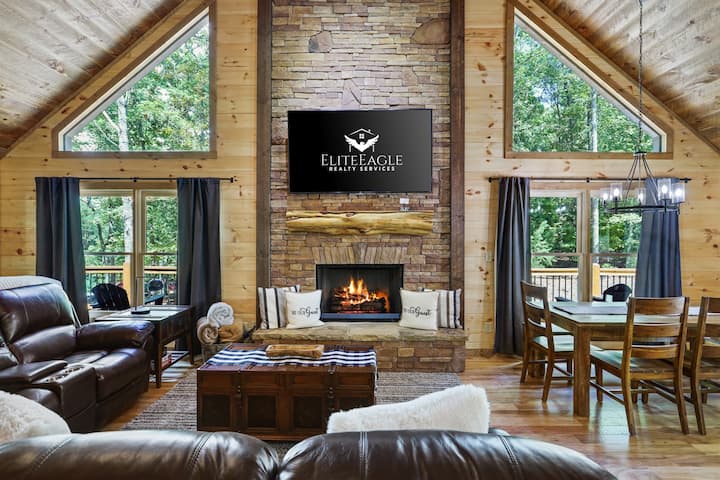 Luxury Blue Ridge Retreat  Hot Tub  Sauna - Mineral Bluff, GA