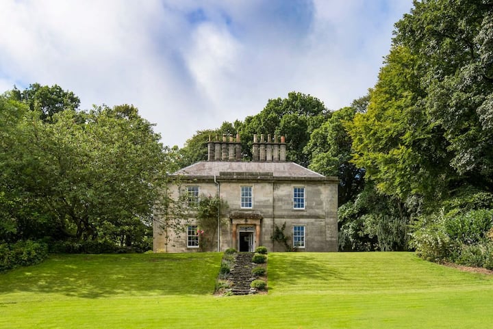 Wallace House - Peebles