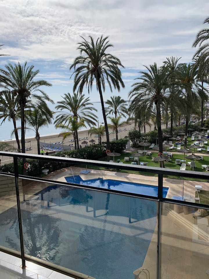 Skol 111a Beachfront Central With Views And Wifi - Marbella