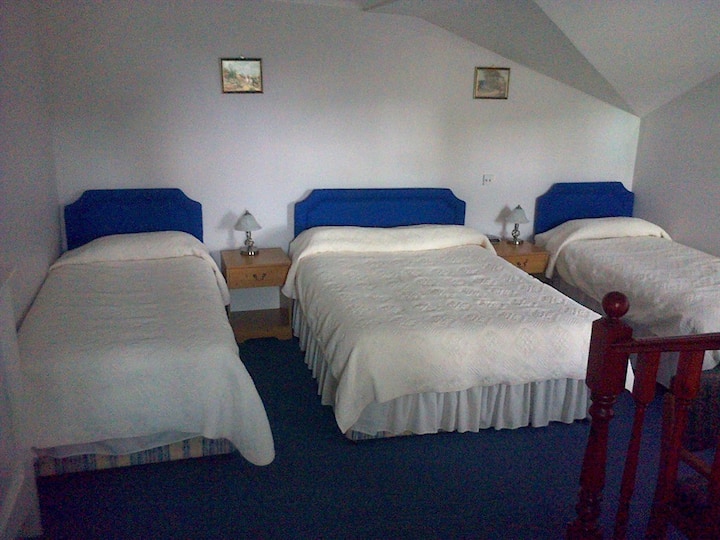 Family Ensuite At Aurora Hotel & Italian Restauran - Nairn