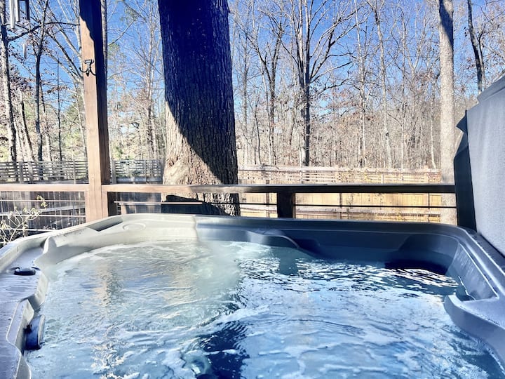 Private & Cozy Cabin-hottub-coffee Bar-cowboy Pool - Arkansas