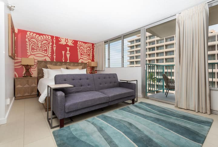 *5 Min To Waikiki Beach*king Size Bed* - Honolulu, HI