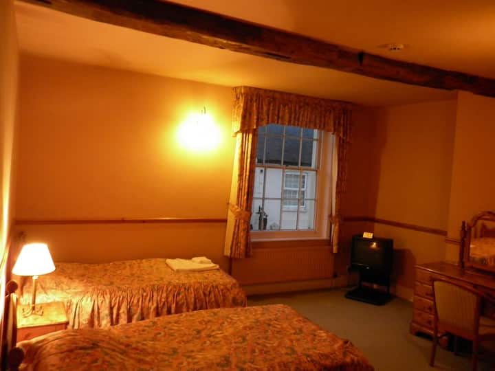 Twin Ensuite At Dixie Arms - Northamptonshire