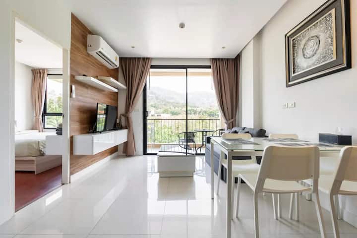 The Lago 88/86 By Villacarte - Kata Beach