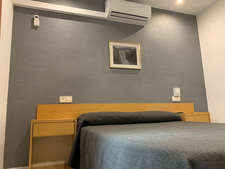 Double Room With Air Conditioning - Amer