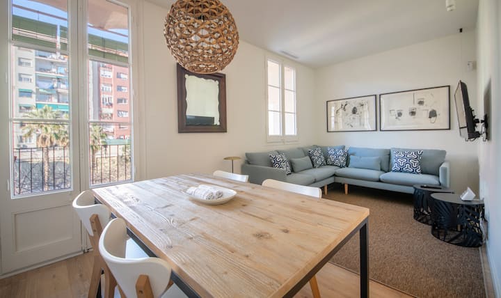 Three Bedroom New Apartment In Diputació - Barcelona