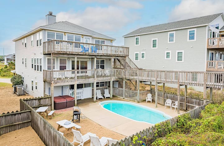 An American Dream - Oceanfront, Pool, Pets Ok - Nags Head, NC