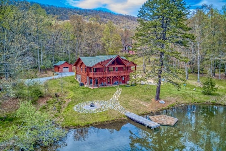 3br Lakefront Cabin With A Balcony, Firepit - Sierra Nevada