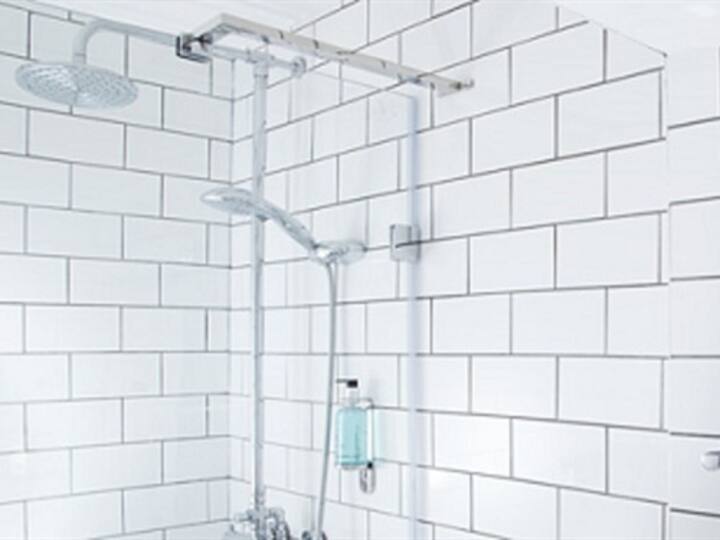 Deluxe King Ensuite With Bath With A Sea View At T - Penryn