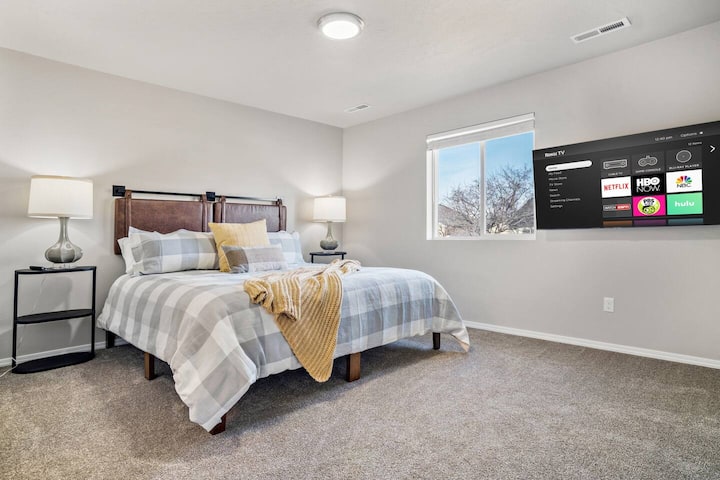 Heart Of Caldwell*kingbed*fast Wifi*5min>i84* - Caldwell, ID