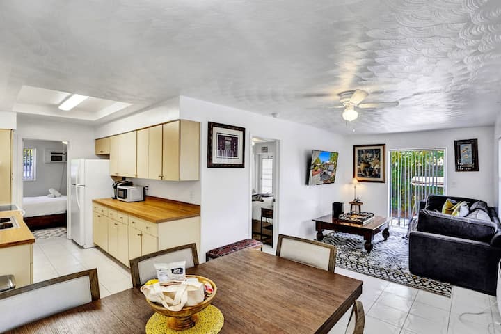 Refined Escape - Prime Location W Stylish Design - Fort Lauderdale