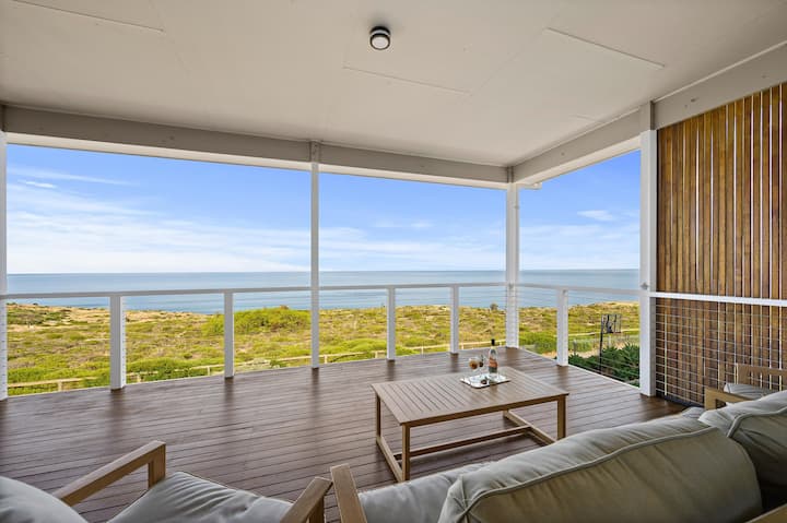 Ochre Sunsets - C21 Southcoast Holidays - McLaren Vale