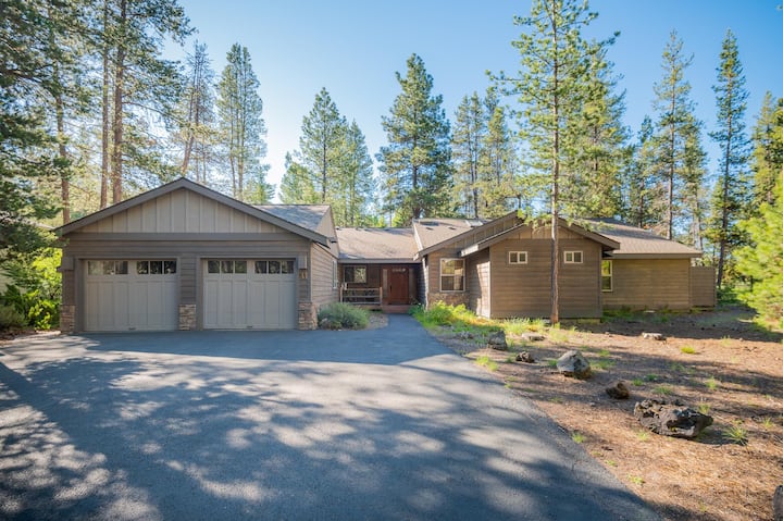 Near Village, A/c, Sharc, Hot Tub, Arcade - Sunriver, OR