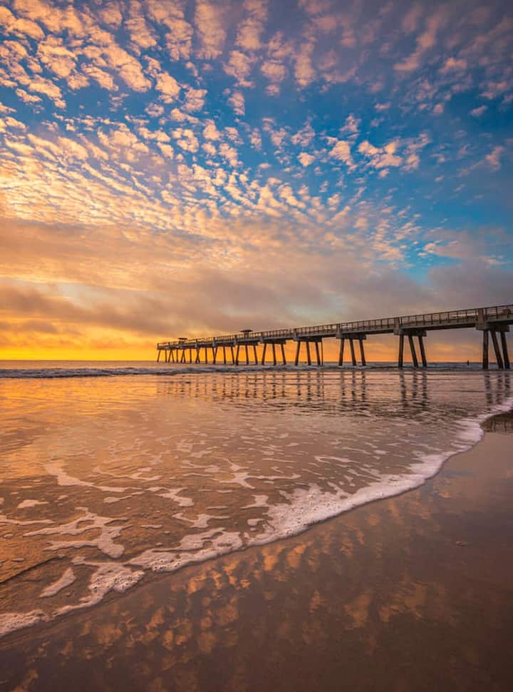 Pleasant 2 Bd Rental 1.5 Blocks From The Beach. - Atlantic Beach, FL