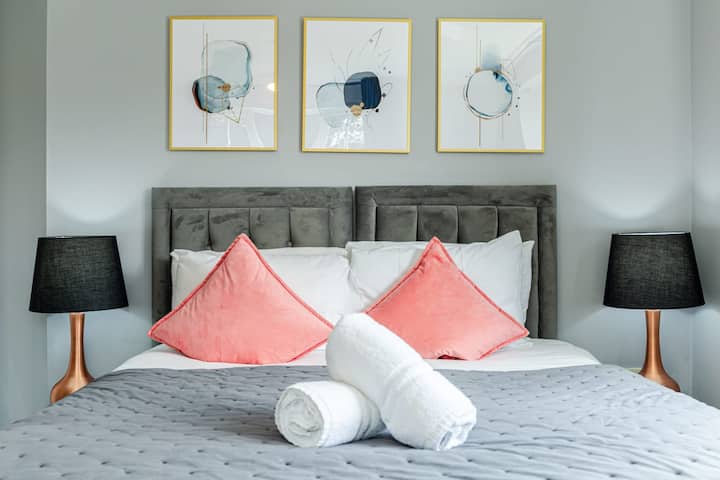 Trafford Centre Cityscape+ Free Wifi +Free Parking - Altrincham