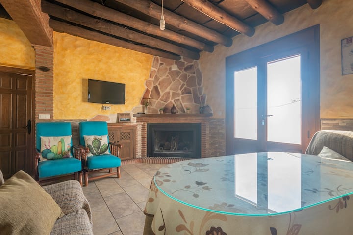 Maison Charmante à Cádiar Avec Vue Montagne - Cádiar