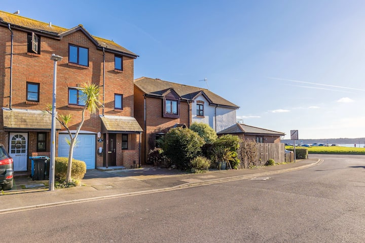 Spinnaker House-with Tesla Electric Charging Point - Corfe Castle