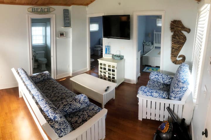 Cozy 2 Bedroom In Popular Breakwater Village! - Narragansett, RI