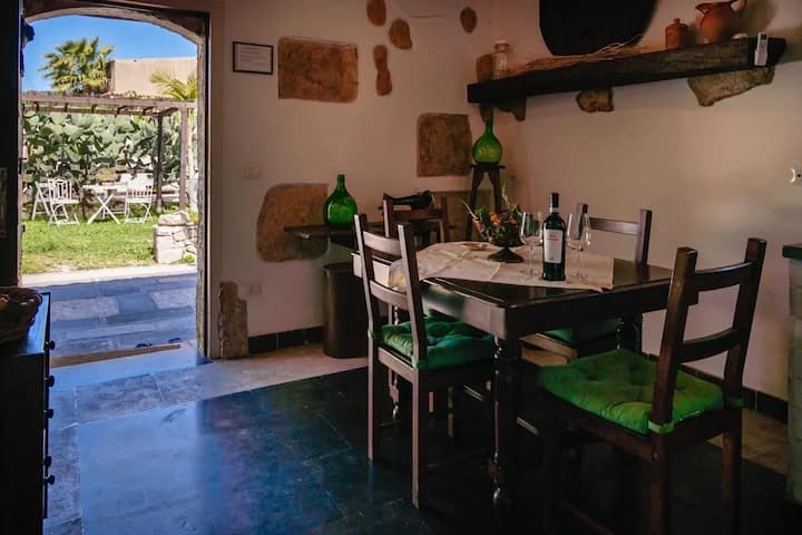 Maison Avec Piscine Et Jacuzzi - Avola