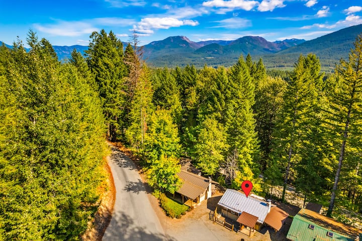 Your Perfect Base For Year-round Outdoor Fun - Packwood, WA