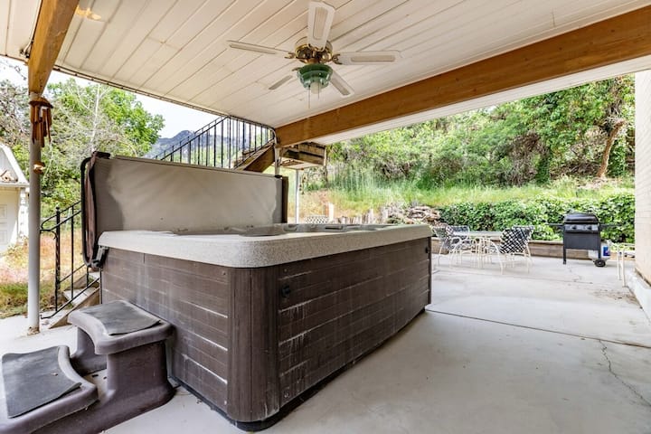 Dimple Dell Down-2br-mountain Setting - Sandy, UT