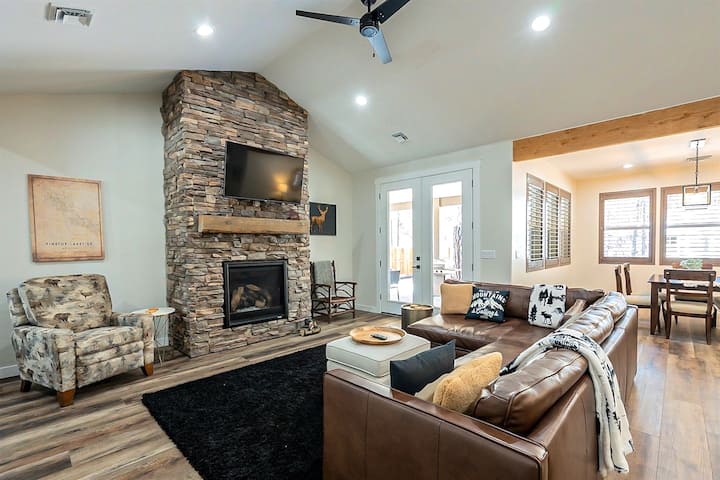 Last Min Special | Hot Tub At Lakeside Pines - Pinetop-Lakeside, AZ