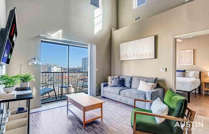 Space For 8 Near Downtown! Easy Walk To Ut Campus - Austin, TX