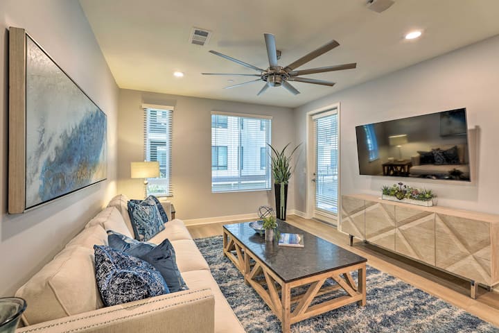 Modern Irvine Condo W/ Pool - 7 Mi To Beach! - Irvine, CA