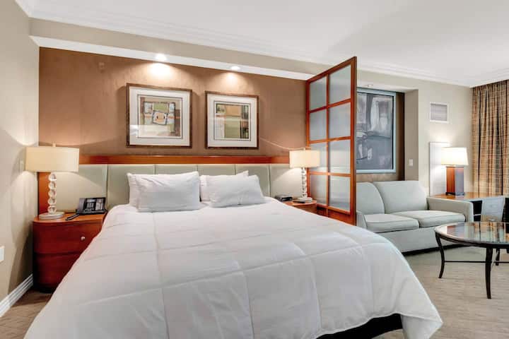 Mgm 1 Bedroom Balcony And Or Studio Luxury Suites - 天堂市