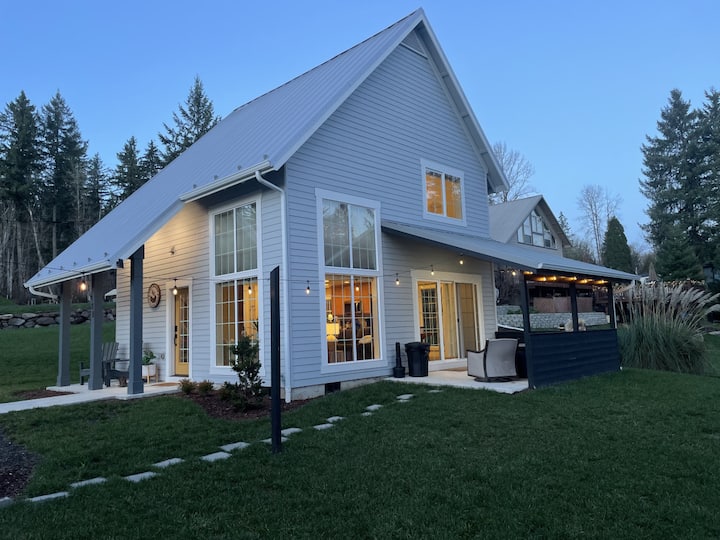 Cozy Cabin Walk To Lake Hot Tub Bikes Kayaks Grill - Ike Kinswa State Park, Silver Creek