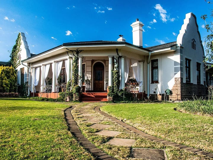 Royal Room - #3 - Lydenburg