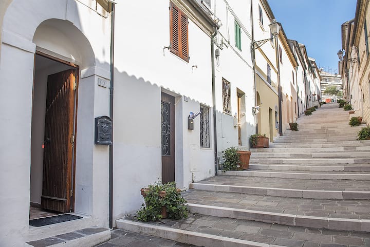N021 - Numana, Apartament  Along The Costarella - Numana