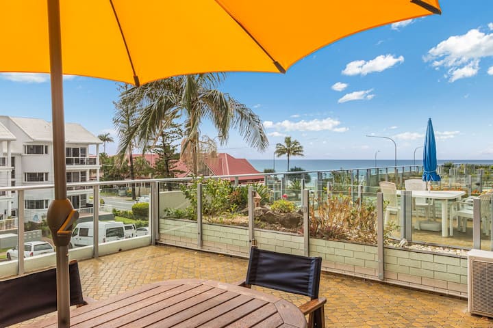 Kirra Gardens 5 - Kirra Beachfront - Min. 3 Nights - Coolangatta