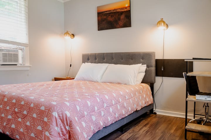 Relaxed 1 Br Near Lake With Fast Wifi, Fire Pit + - Lake Michigan Beach, MI