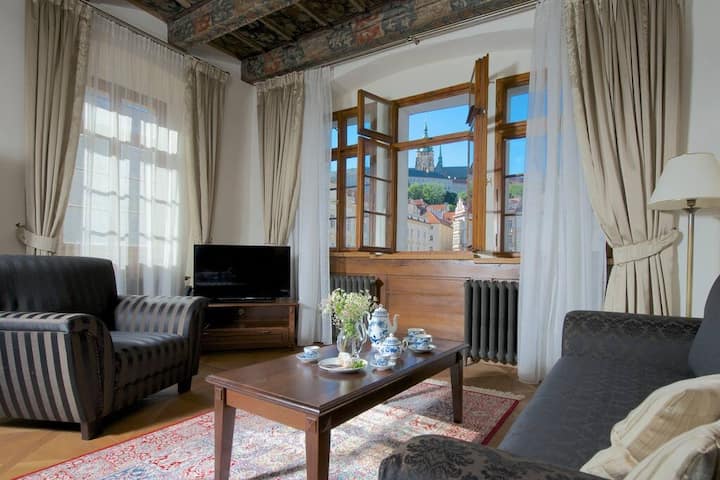 Amazing Prague Castle View Two Bedroom Apartment - 布拉格
